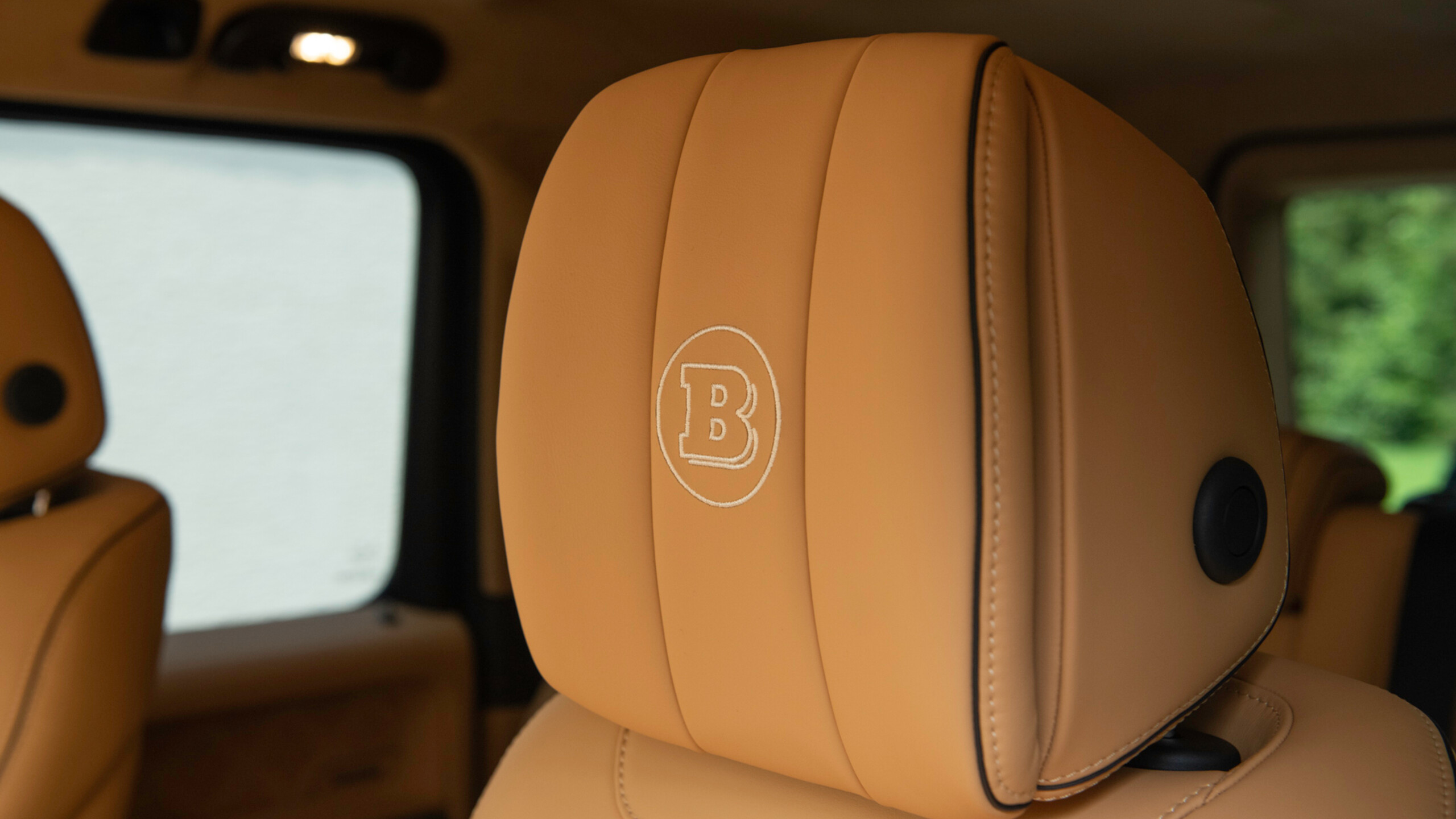 BRABUS 800 4x4² Stealth Green - Supercars - Cars - BRABUS