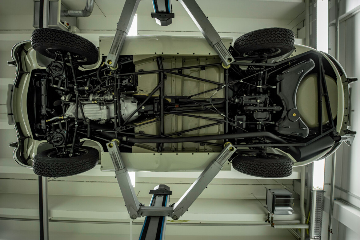 Mercedes-Benz 300 SL Roadster - Classics - Cars | BRABUS