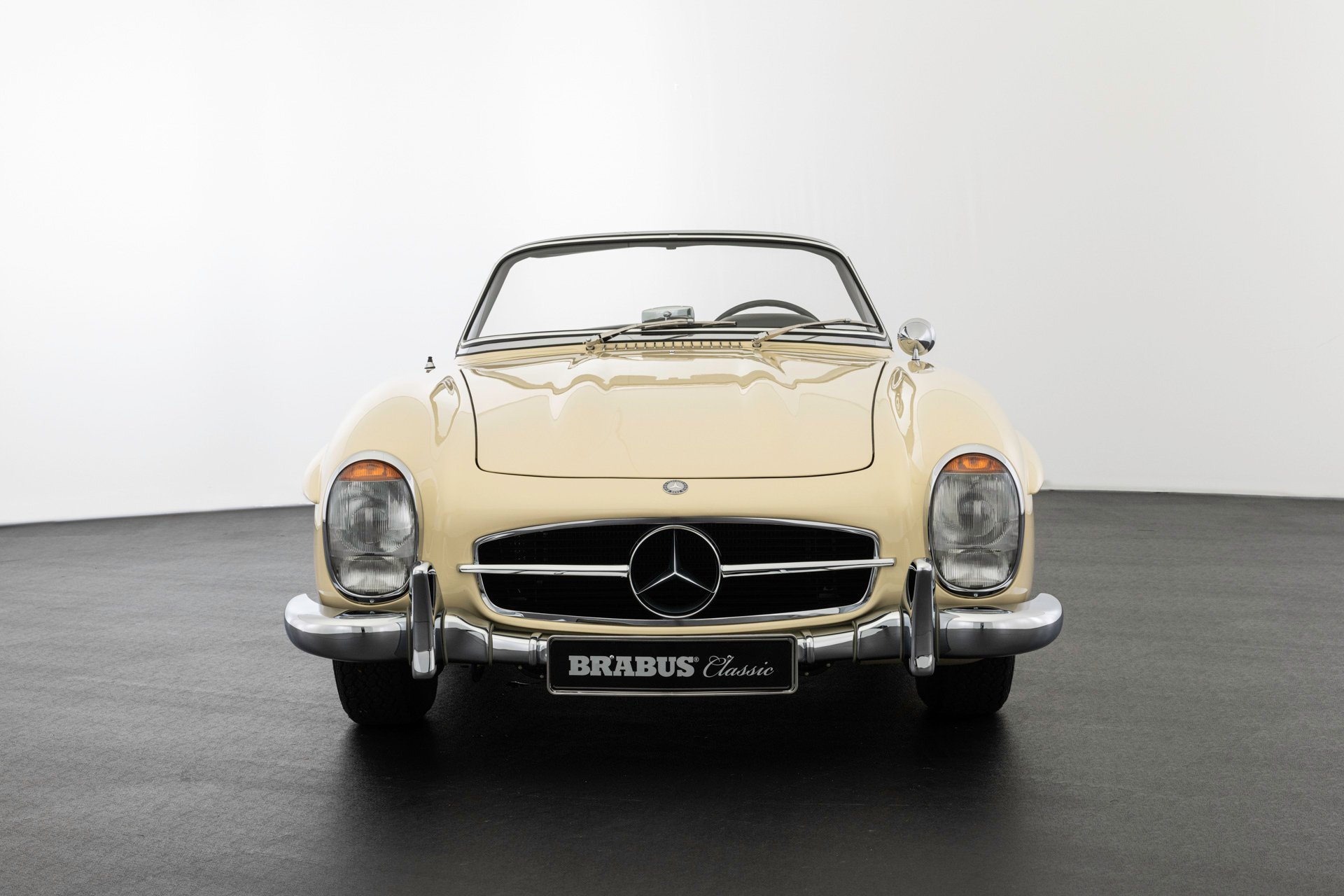 Mercedes-Benz 300 SL Roadster - Classics - Cars | BRABUS