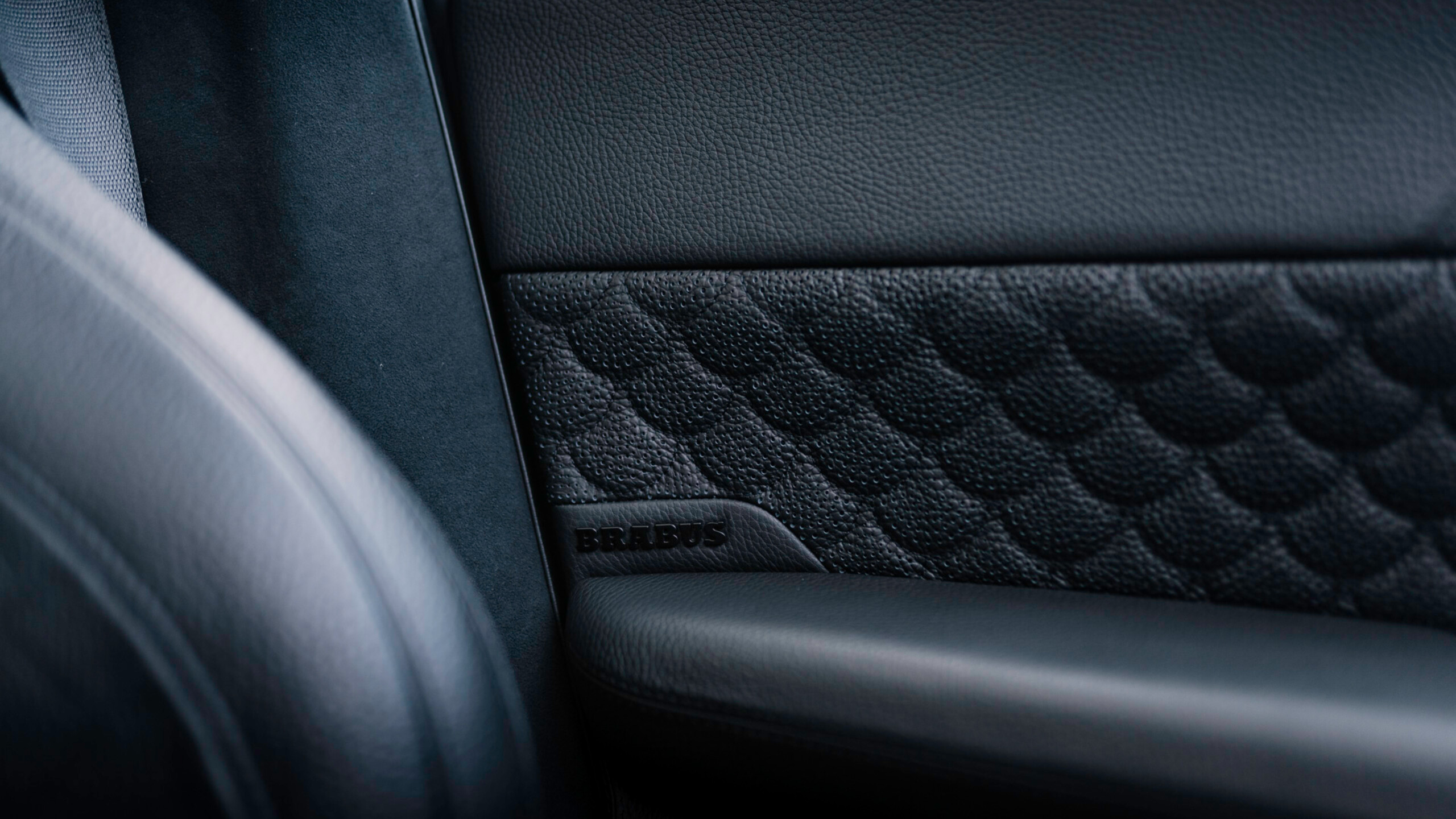 BRABUS 900 SUPERBLACK - BRABUS