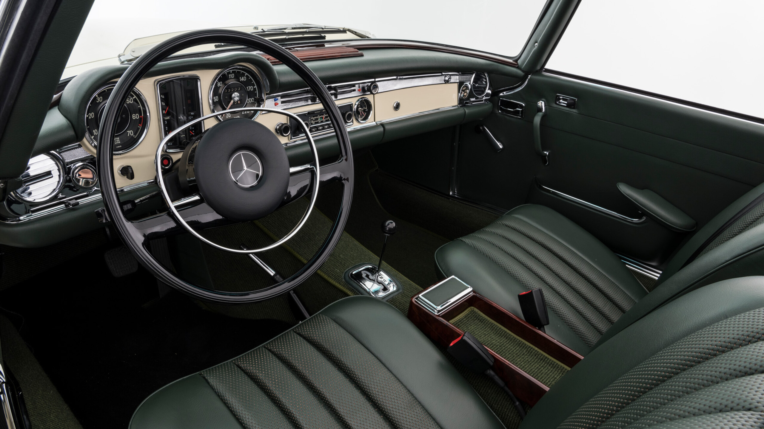 Restoring a 280 SL Pagoda - BRABUS