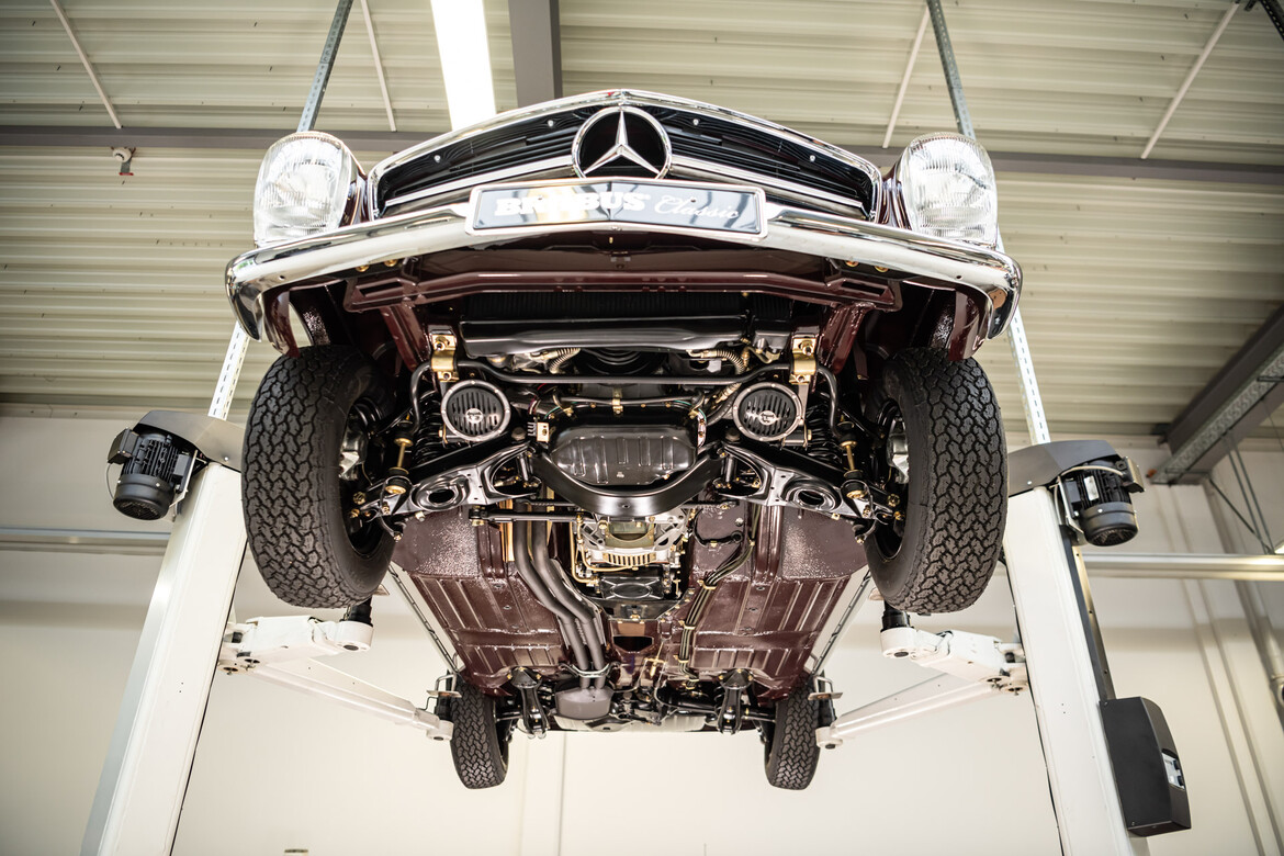 Mercedes-Benz 280 SL Pagoda - Classics - Cars | BRABUS