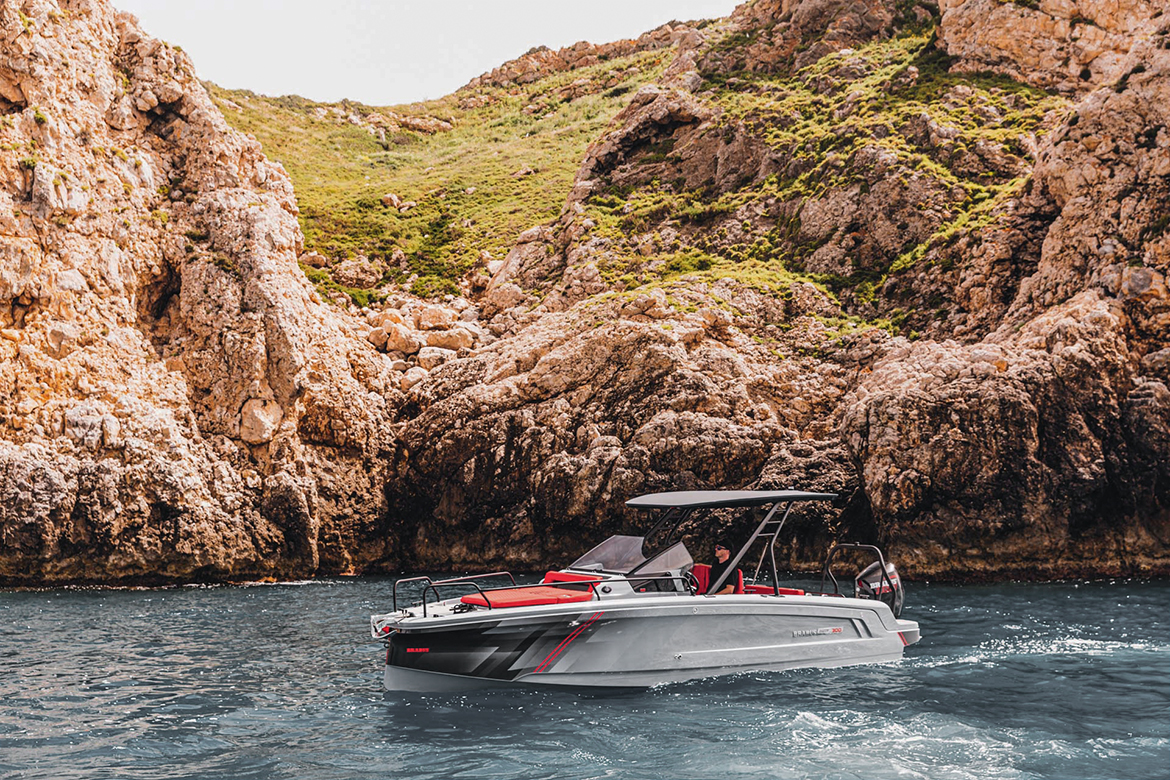 BRABUS Shadow 300 Cross-Top & Cross-Bow - Superboats - Boats | BRABUS