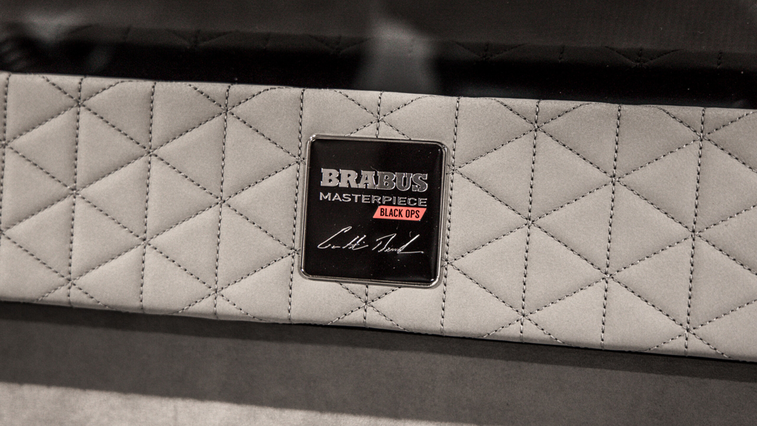 BRABUS Shadow 1200 XC Black OPS Signature Edition - Superboats - Boats ...