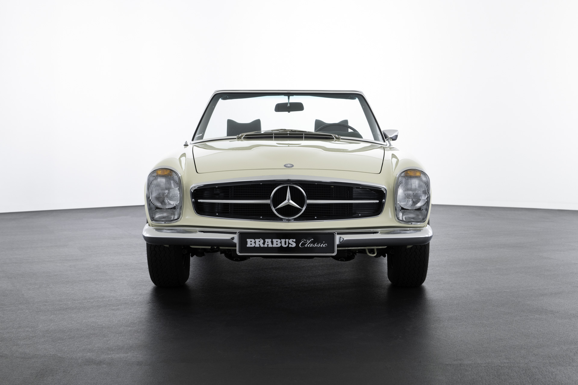 Mercedes-Benz 280 SL Pagode - Classics - Cars | BRABUS
