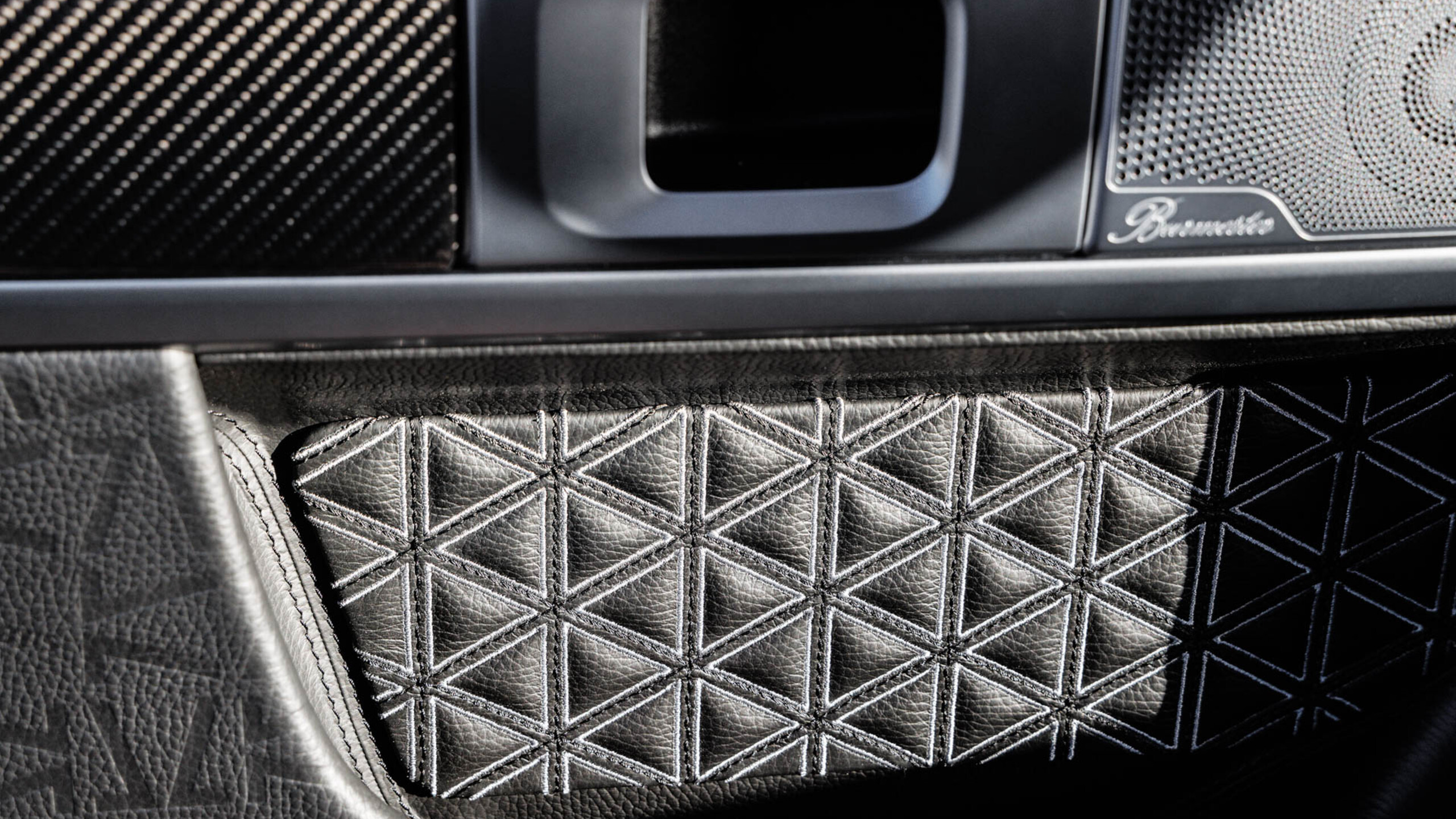 BRABUS XLP 900 6x6 Superblack - Supercars - Cars - BRABUS