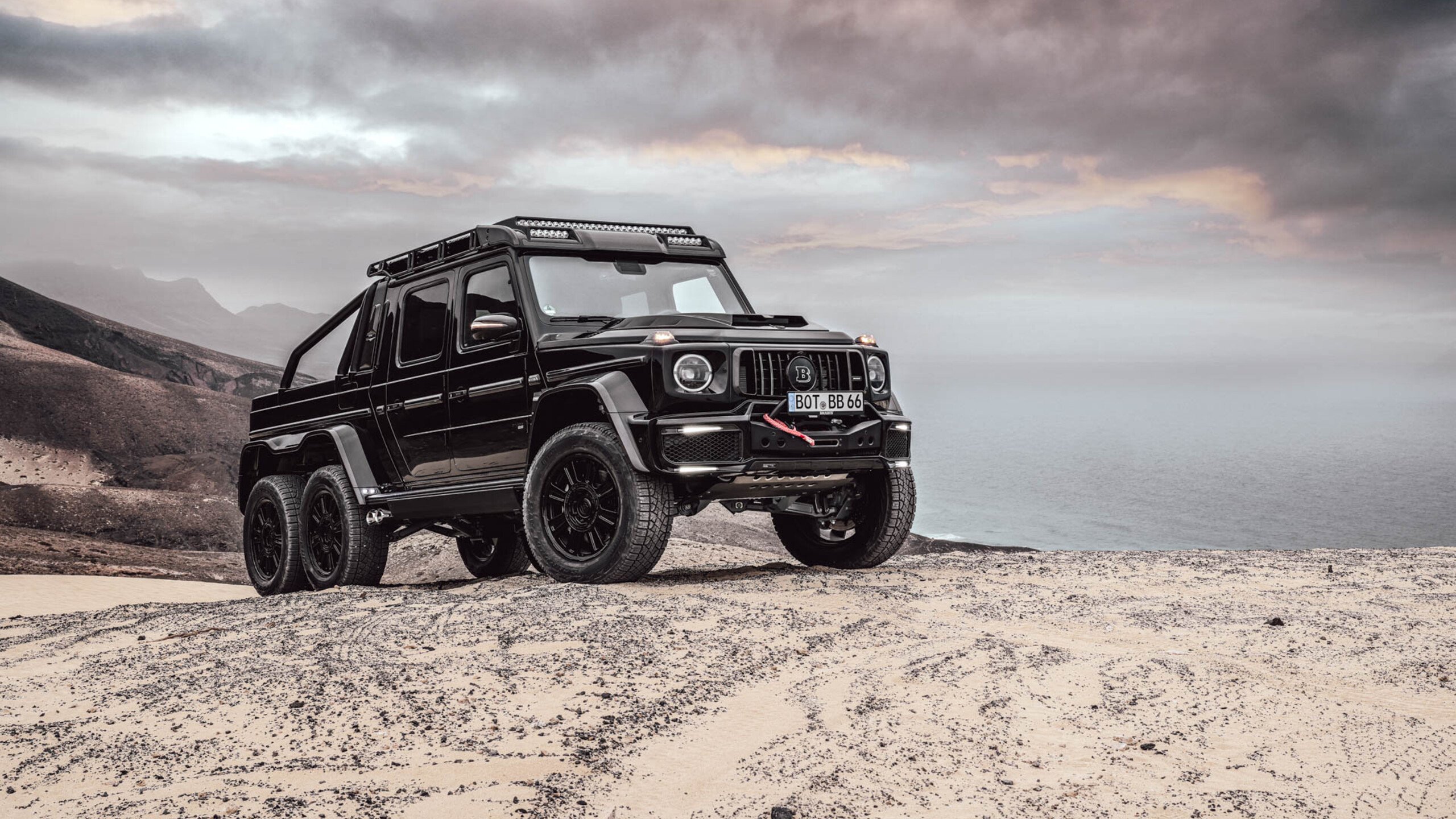BRABUS XLP 900 6x6 Superblack - Supercars - Cars - BRABUS