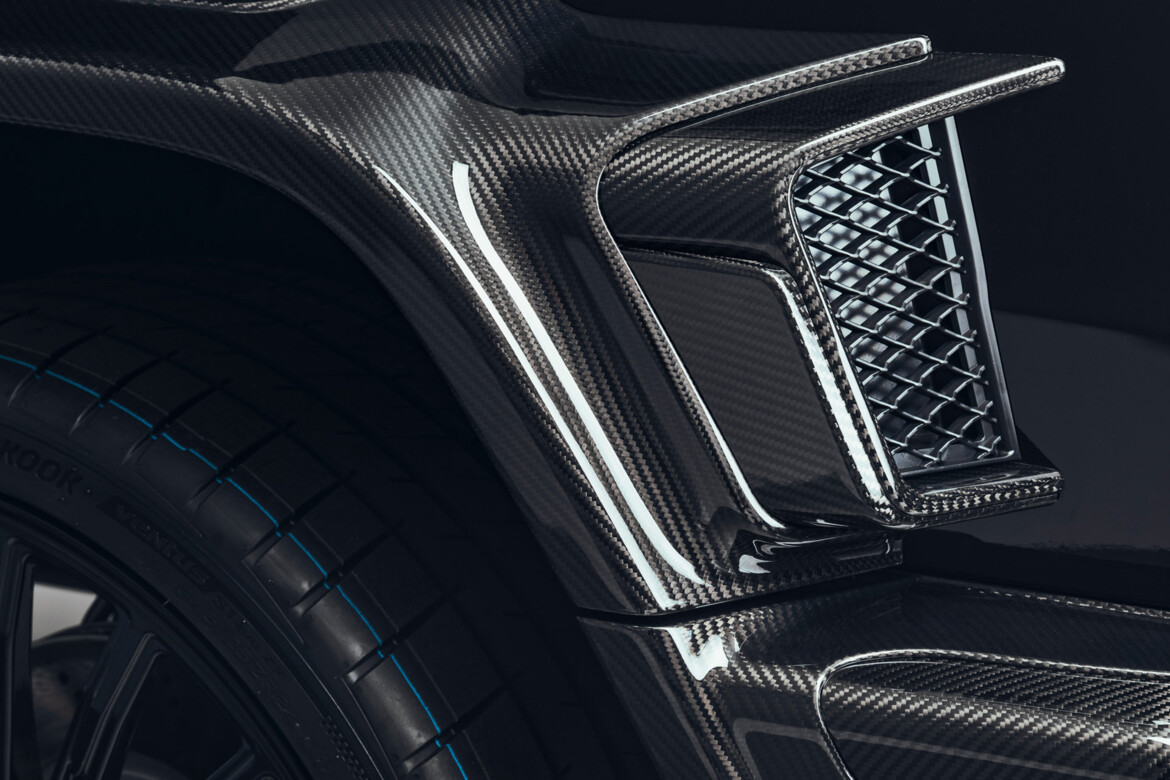 BRABUS 800 SUPERBLACK - Mercedes-AMG G 63 - Supercars - Cars | BRABUS