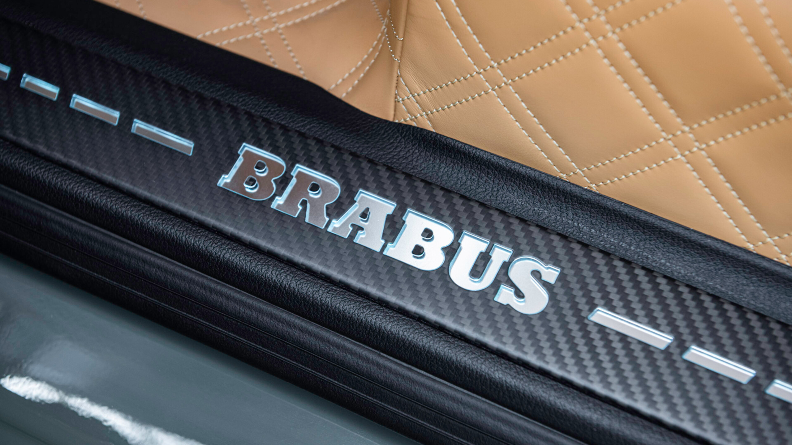 BRABUS 800 4x4² Stealth Green - Supercars - Cars - BRABUS