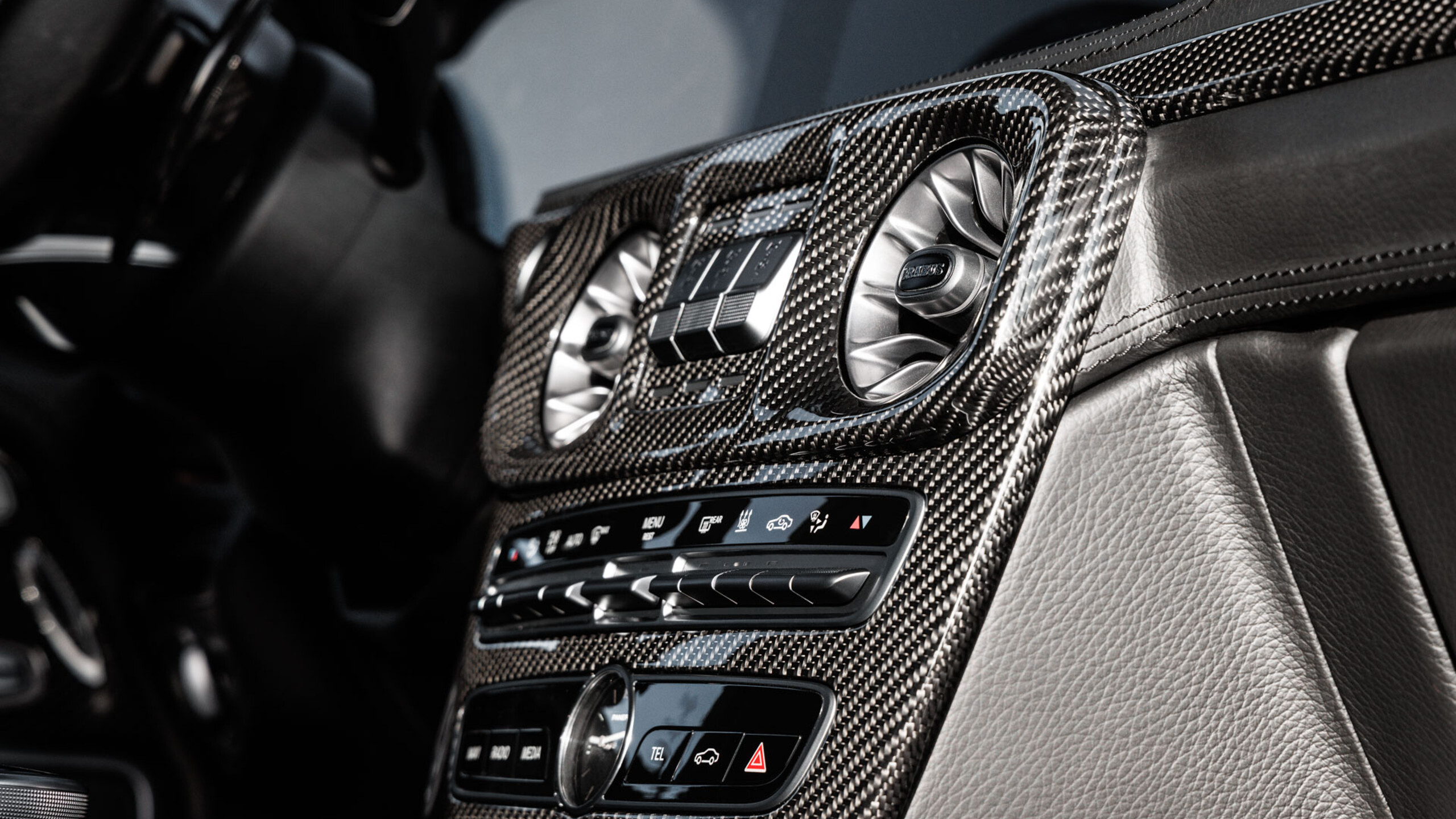 BRABUS XLP 900 6x6 Superblack - Supercars - Cars - BRABUS