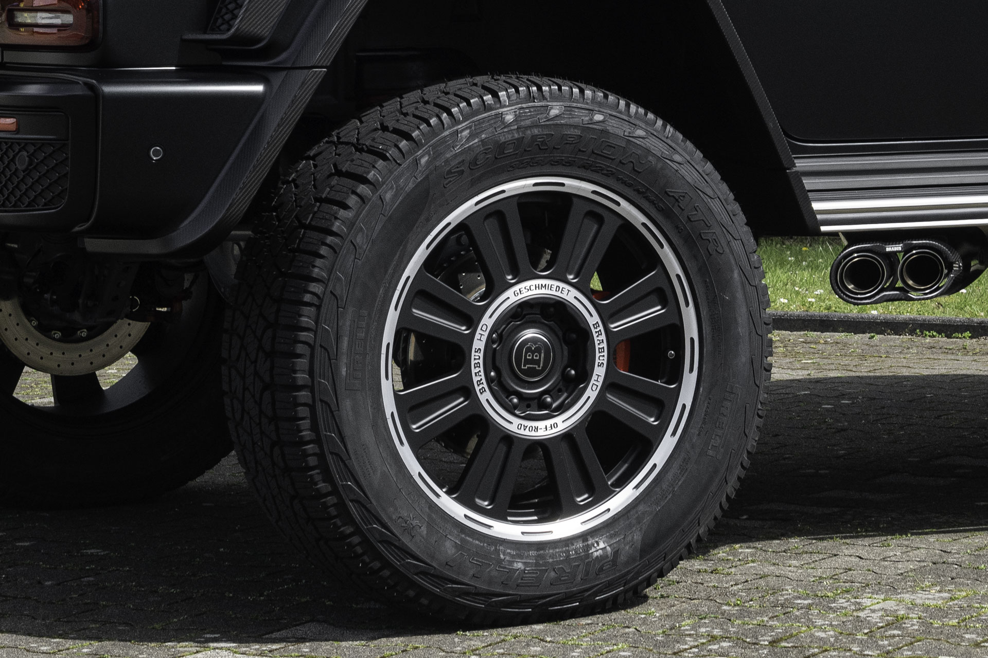 BRABUS 800 4x4² Edition RHD - Supercars - Cars | BRABUS