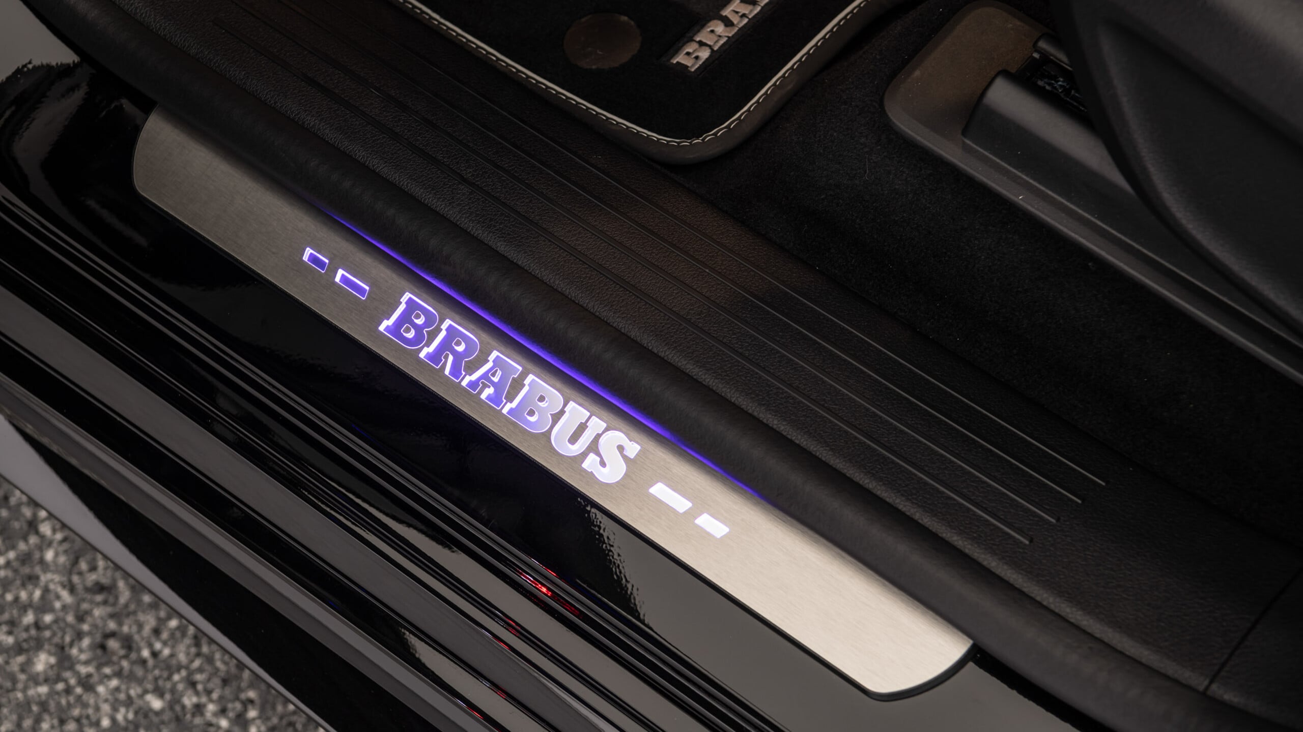 RGB Entry Panels - UNTIL MY 2022 Mercedes X 167 AMG GLS 63