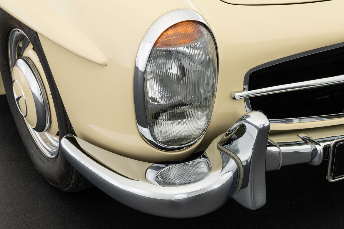 Mercedes-Benz 300 SL Roadster - Classics - Cars | BRABUS