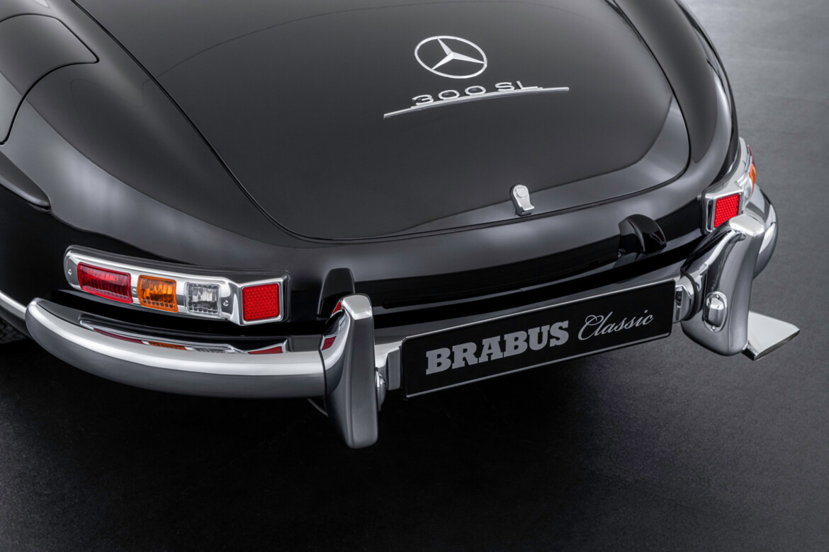Mercedes-Benz 300 SL Roadster - Classics - Cars - BRABUS