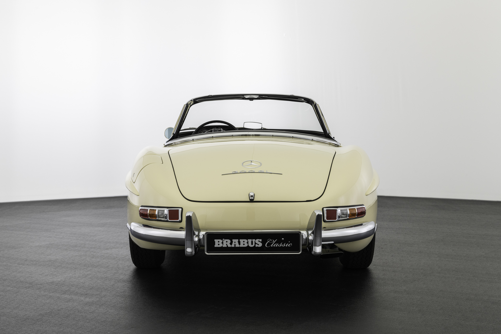 Mercedes-Benz 300 SL Roadster - Classics - Cars | BRABUS