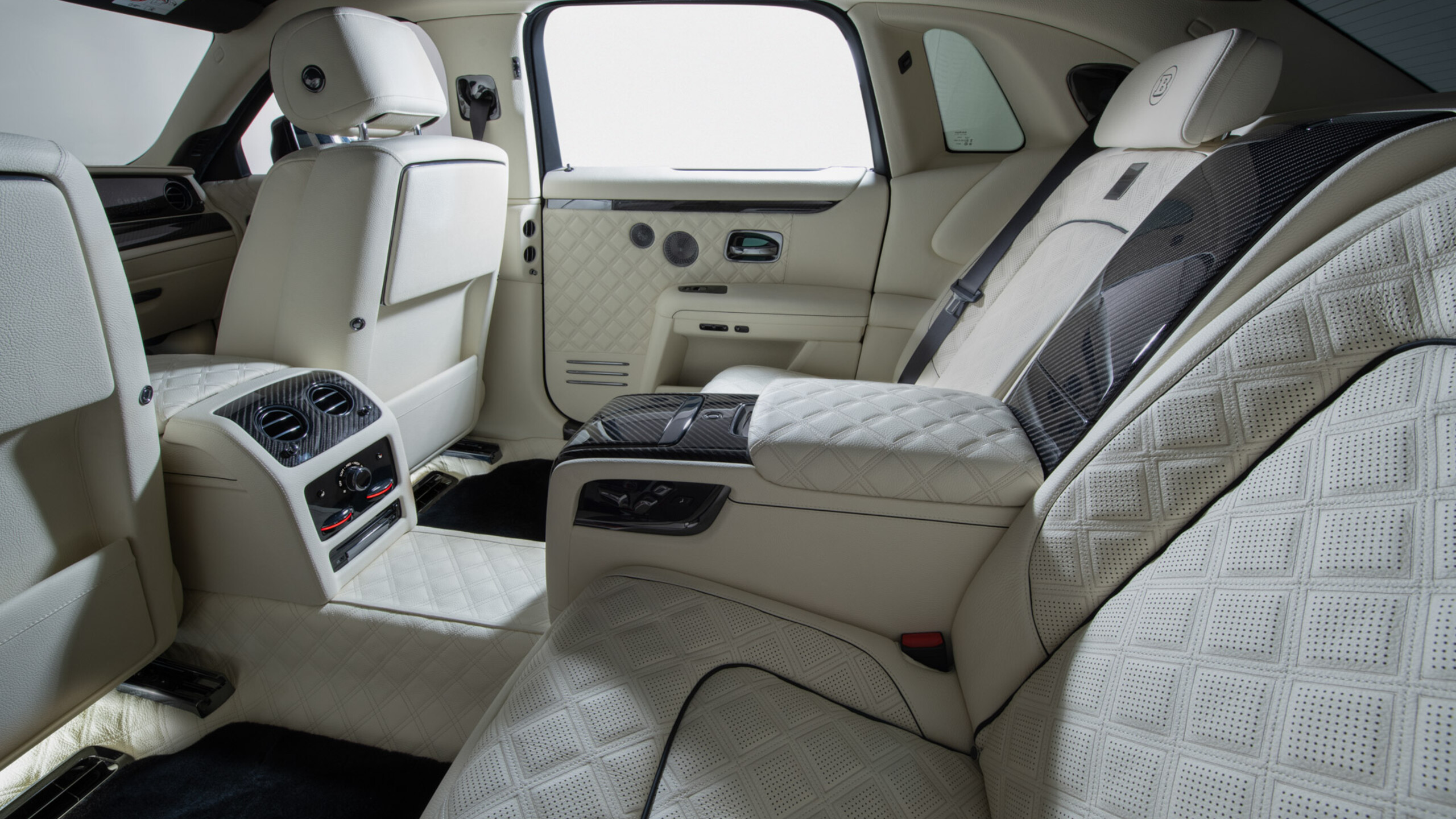 BRABUS 700 - Rolls-Royce Ghost Extended - Supercars - Cars - BRABUS